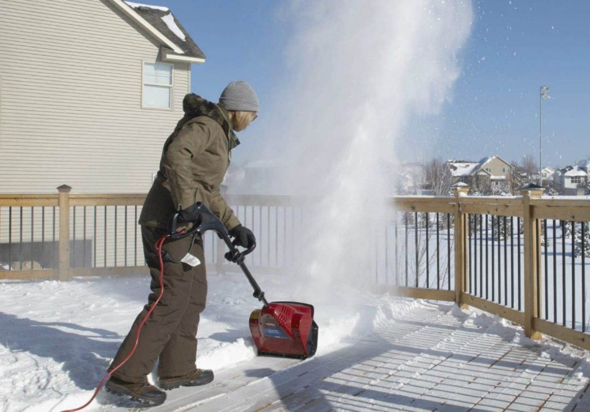 Pelle à neige électrique : guide d’achat